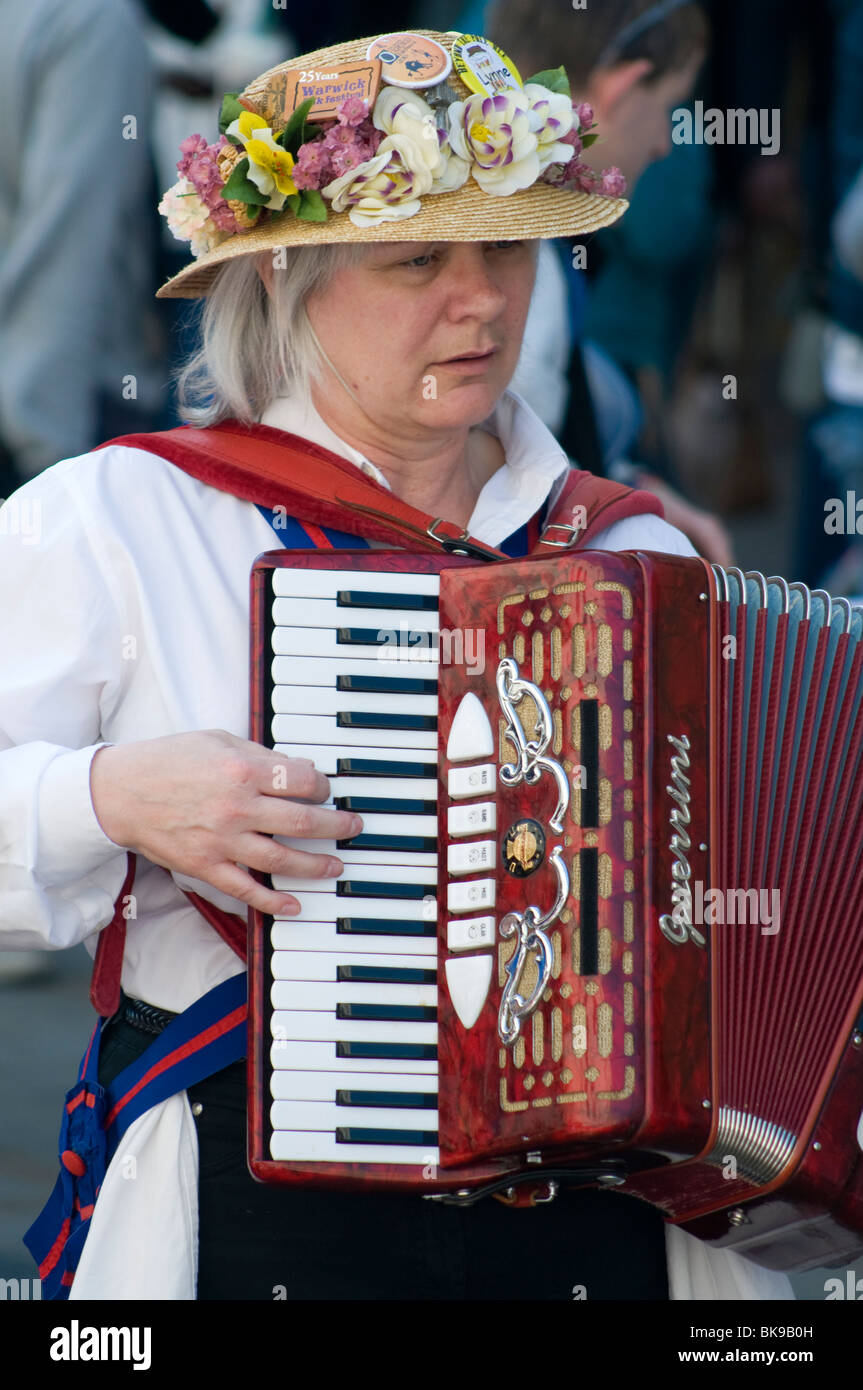 Lady playing the accordion hi-res stock photography and images - Alamy