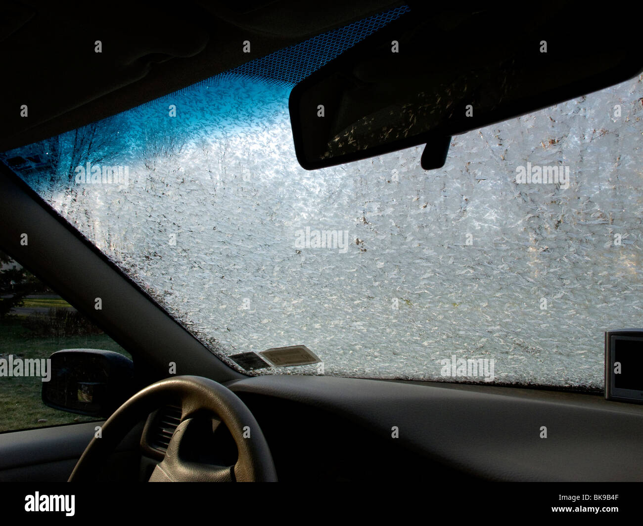 Frost on windshield Stock Photo - Alamy