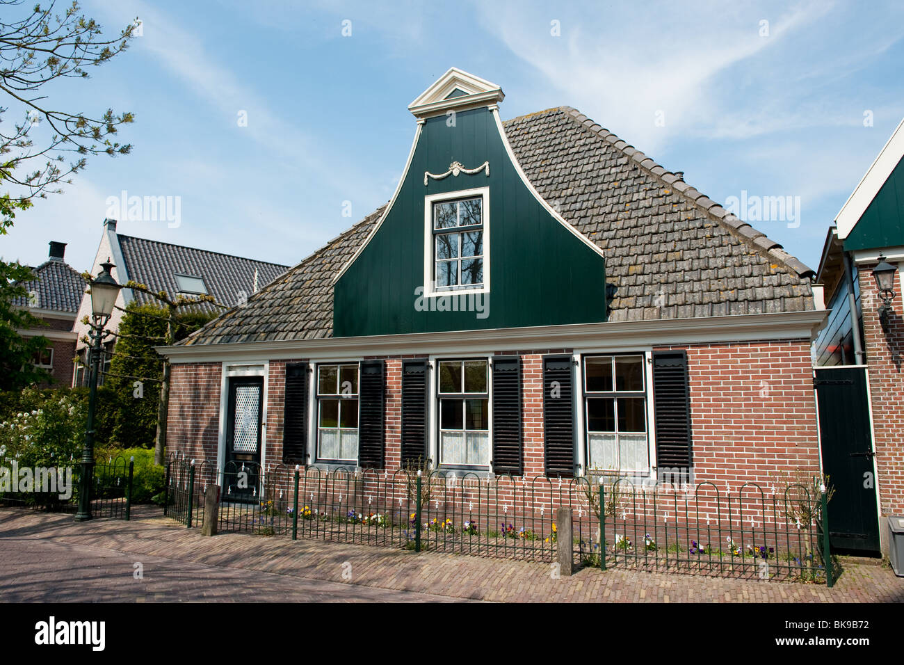 Traditional Dutch house in a small village called Driehuizen Stock ...