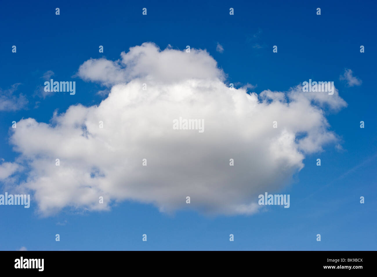 Cumulus cloud hi-res stock photography and images - Alamy