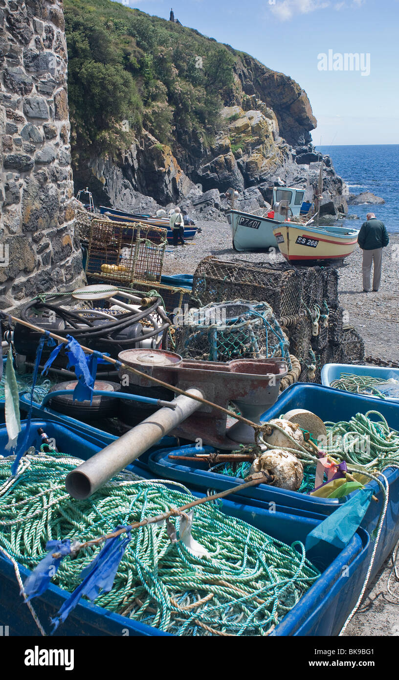 Cornish fishing boat hi-res stock photography and images - Alamy