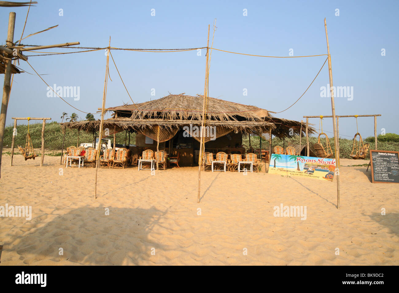Beach shack goa hi-res stock photography and images - Alamy