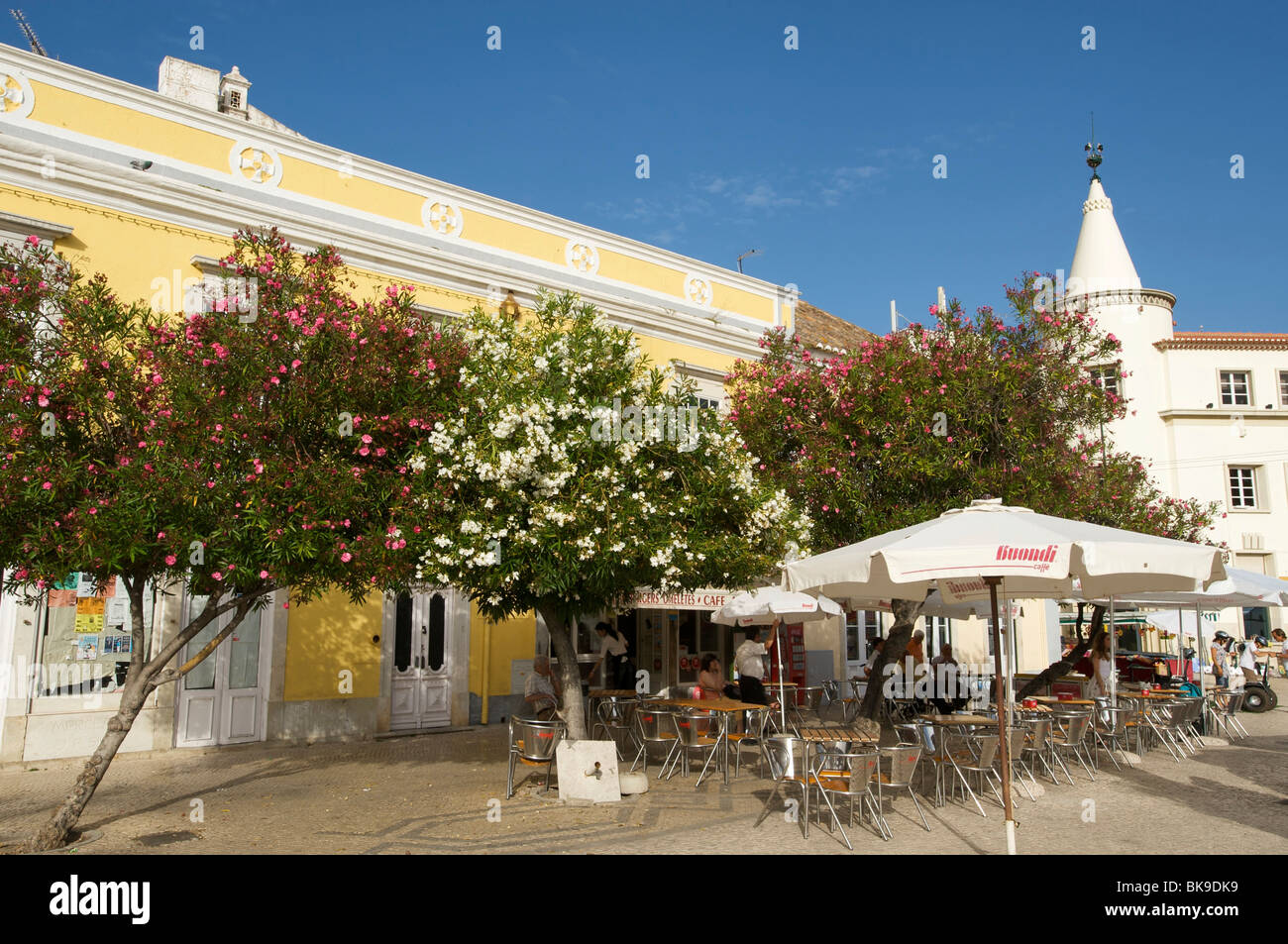 Faro portugal bar hi-res stock photography and images - Alamy