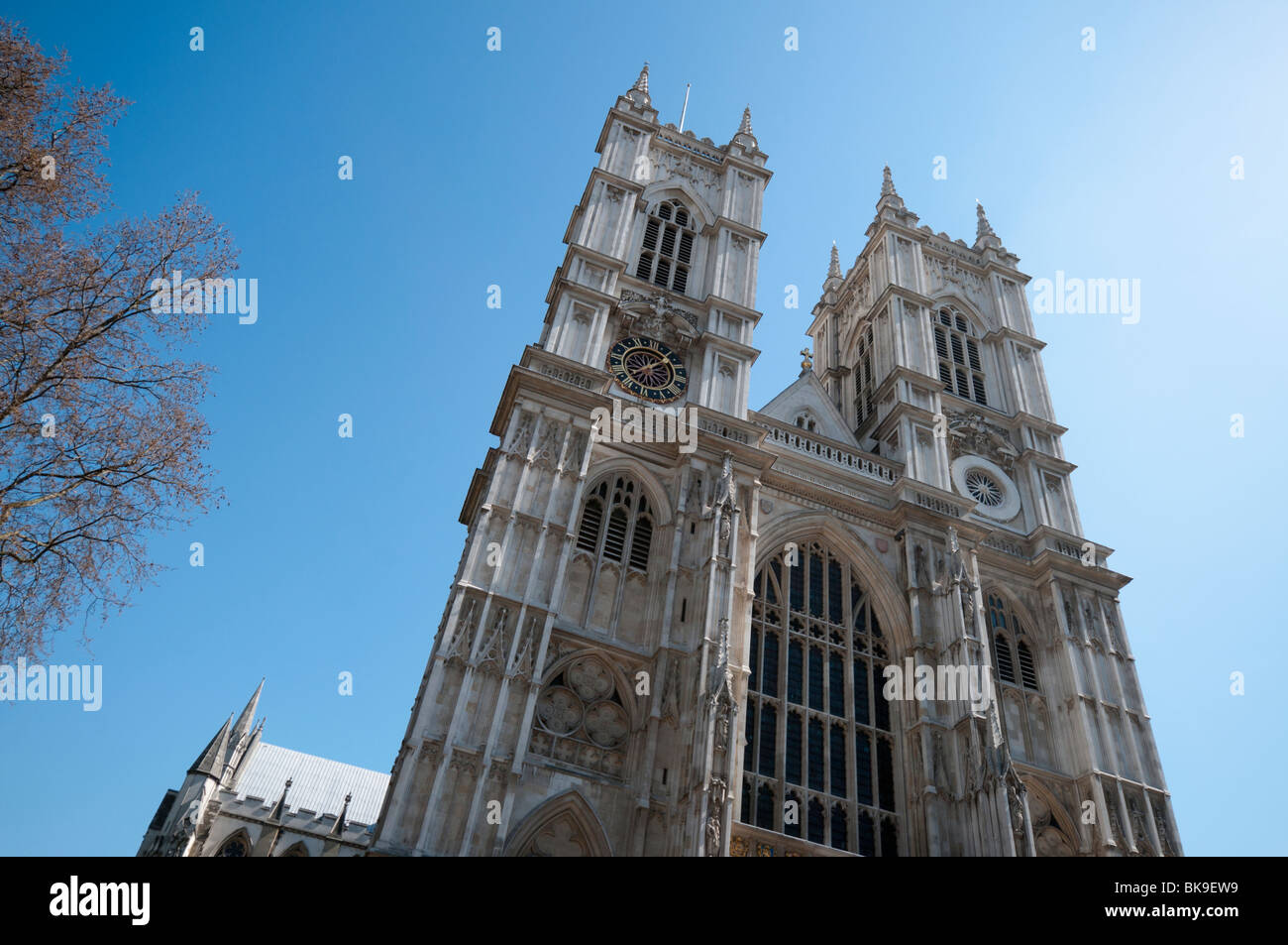 Westminster abbey front hi-res stock photography and images - Alamy