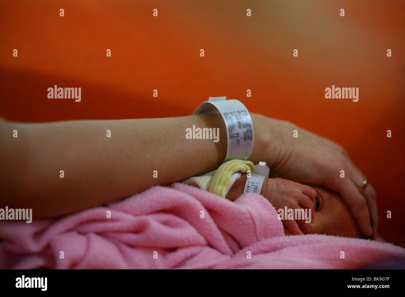 Baby hospital band hi-res stock photography and images - Alamy