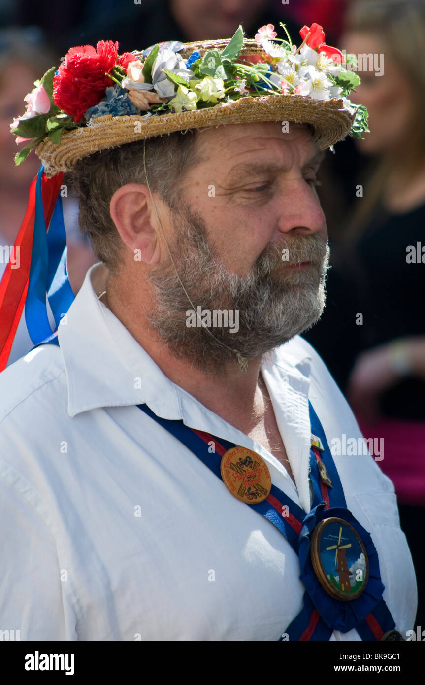 Morris dancer in costume at the Oxford Folk Festival Stock Photo - Alamy