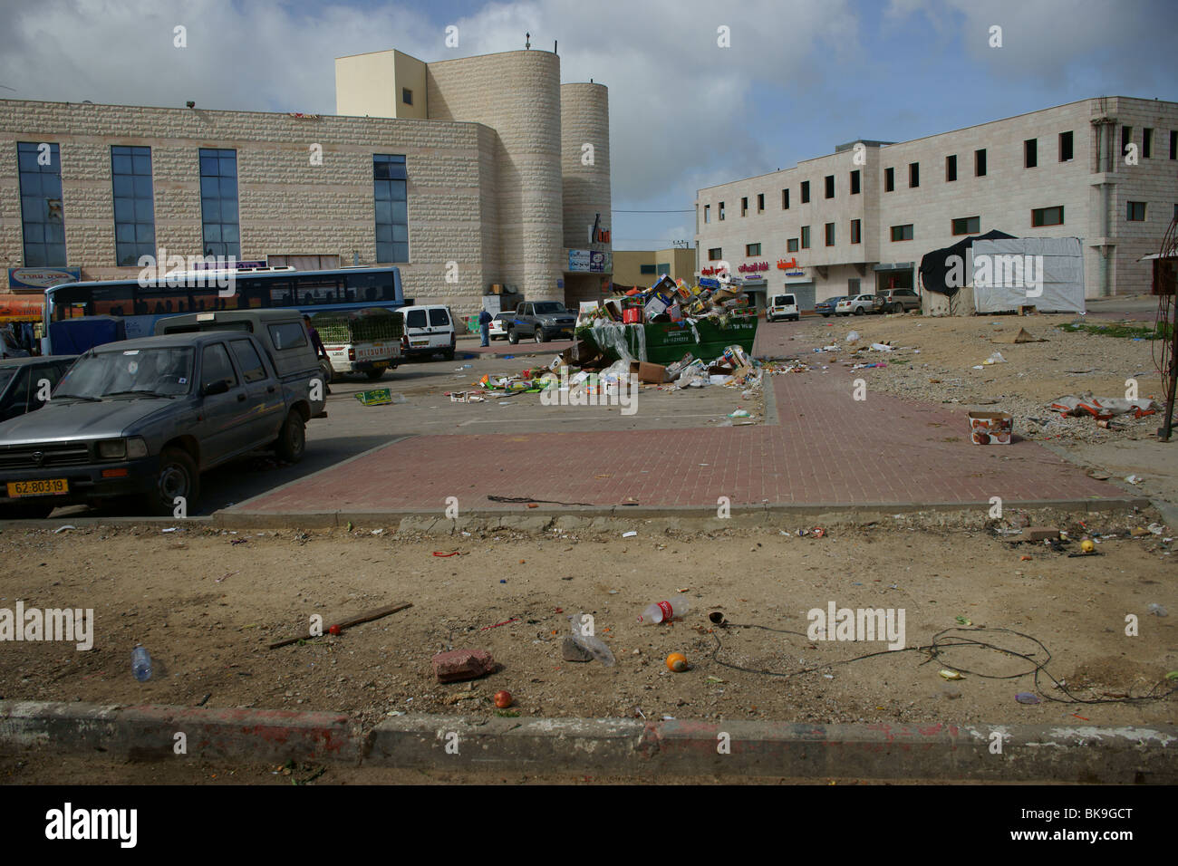 N 45 19 33 hi-res stock photography and images - Alamy