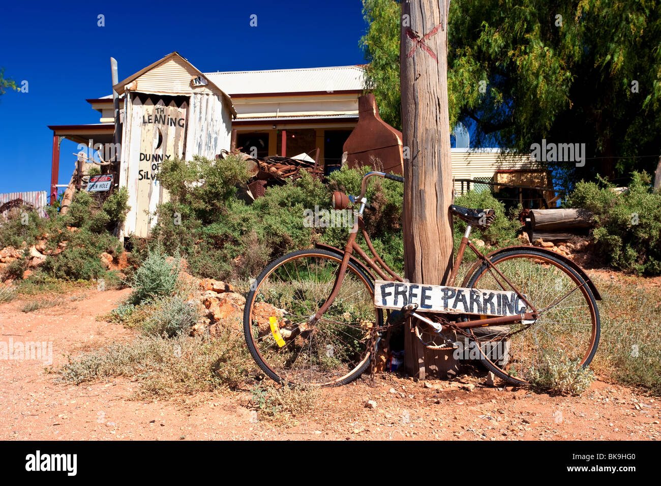 Outback dunny hi-res stock photography and images - Alamy