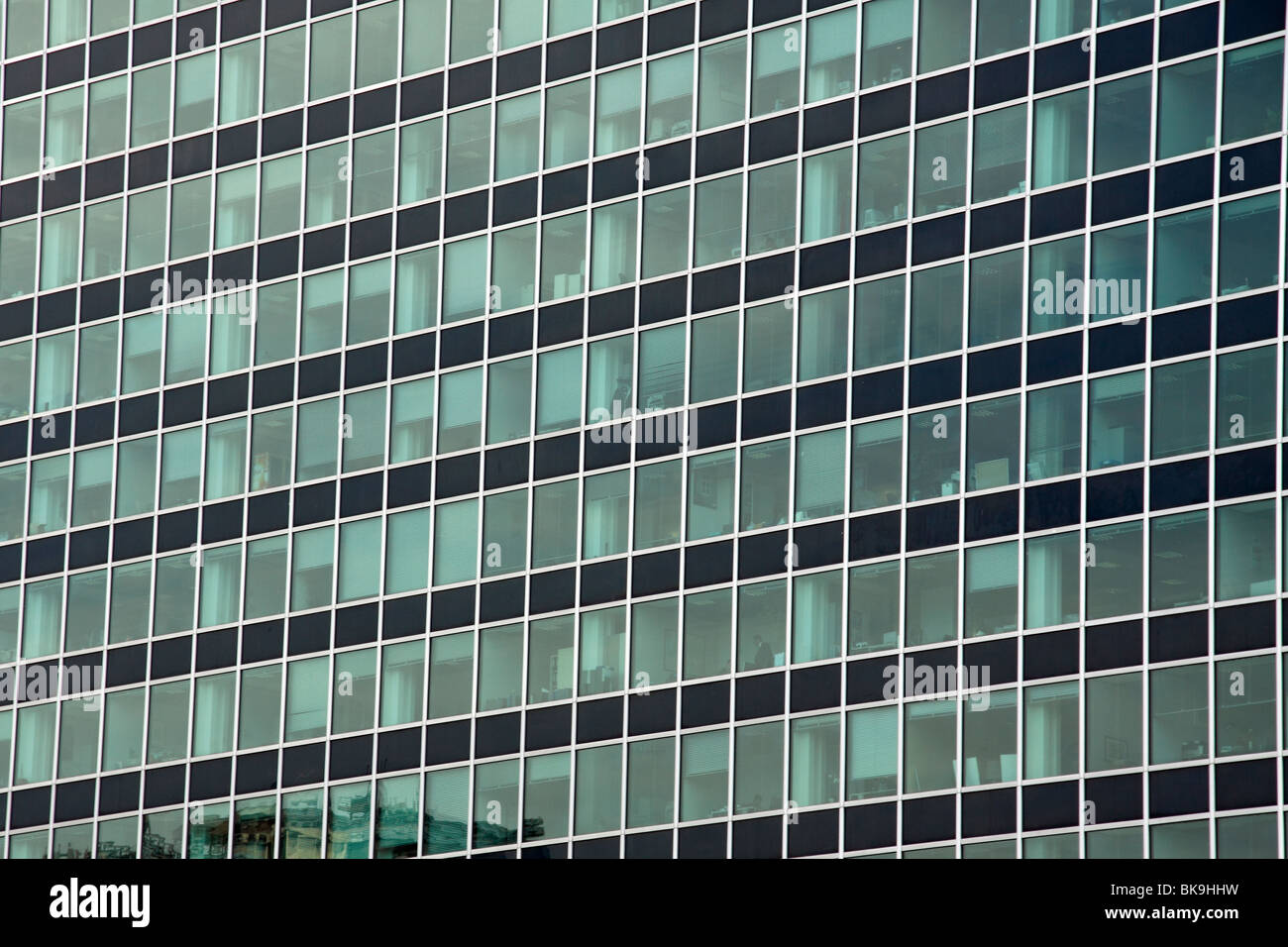 Glass building hi-res stock photography and images - Alamy