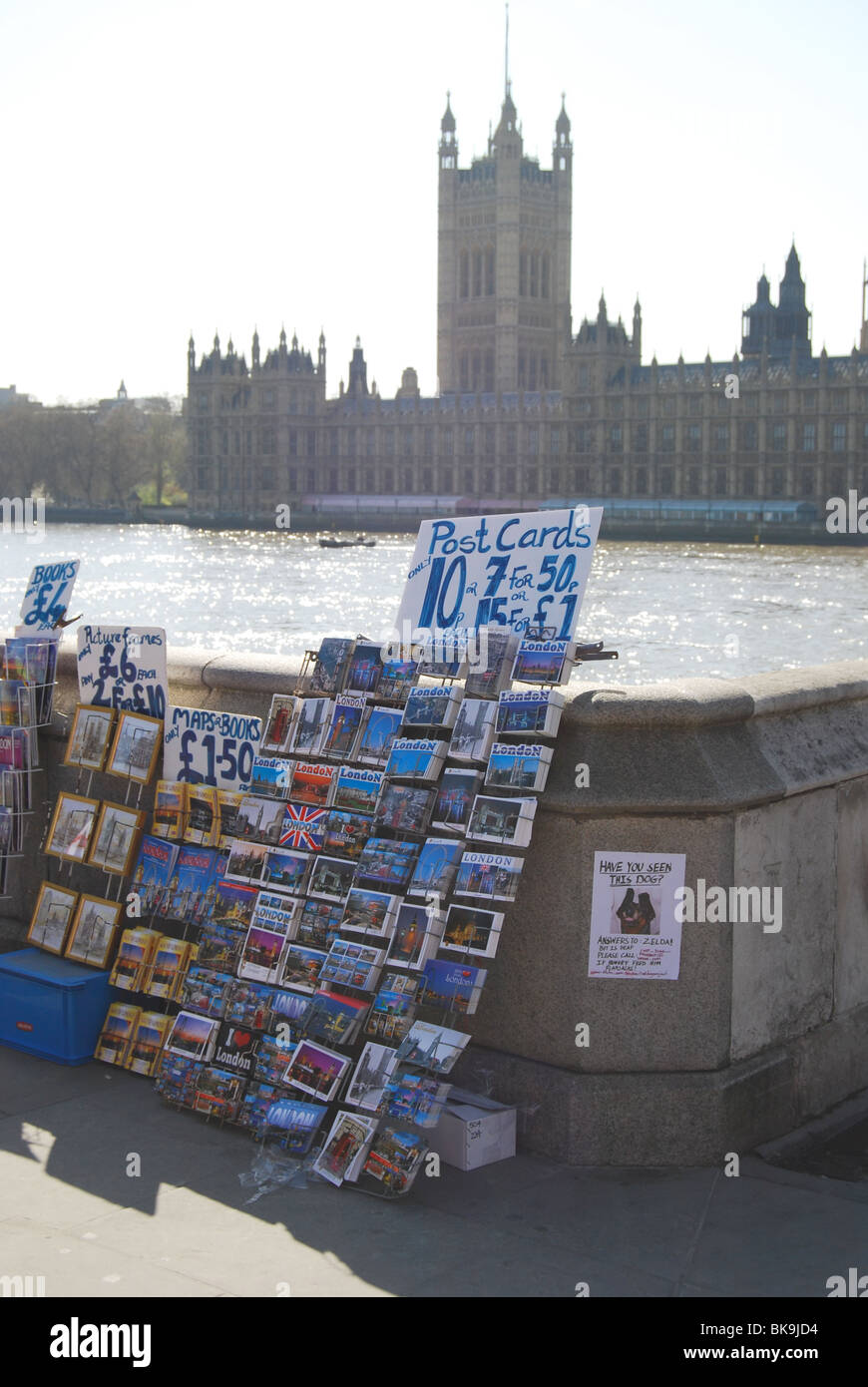 Postcards of london hi-res stock photography and images - Alamy