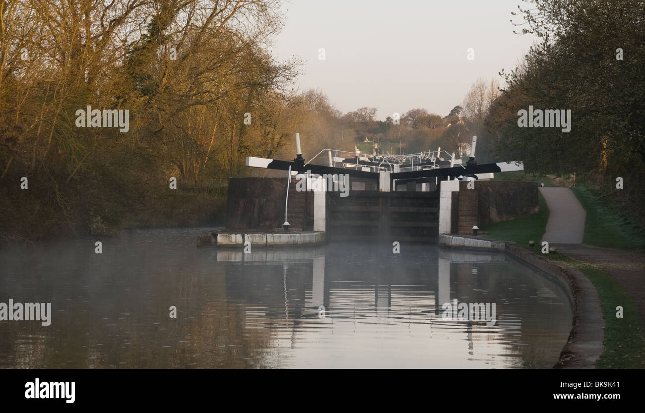 21 locks flight hi-res stock photography and images - Alamy