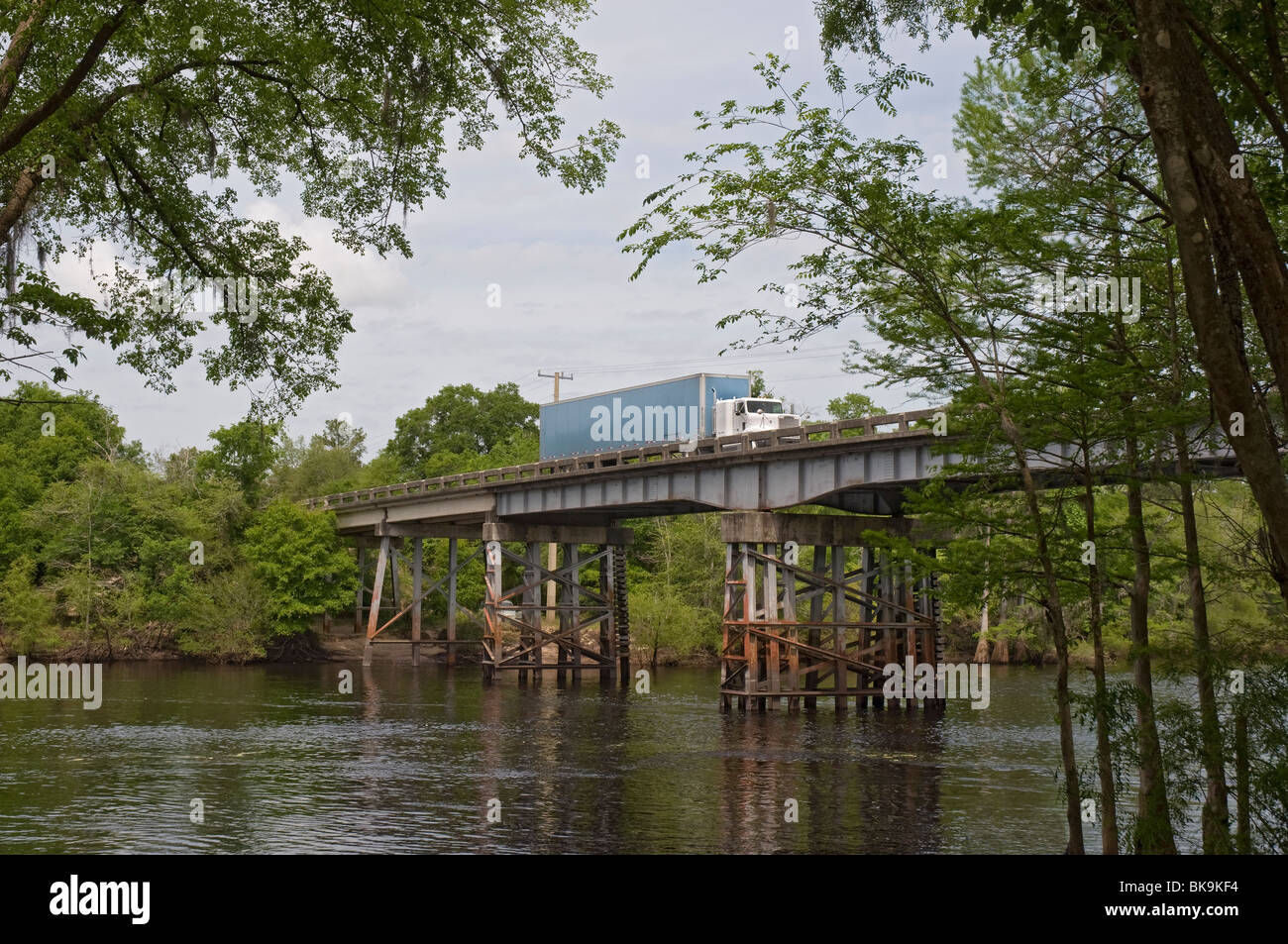 large truck crosses the highway 340 bridge over the Suwannee River at ...