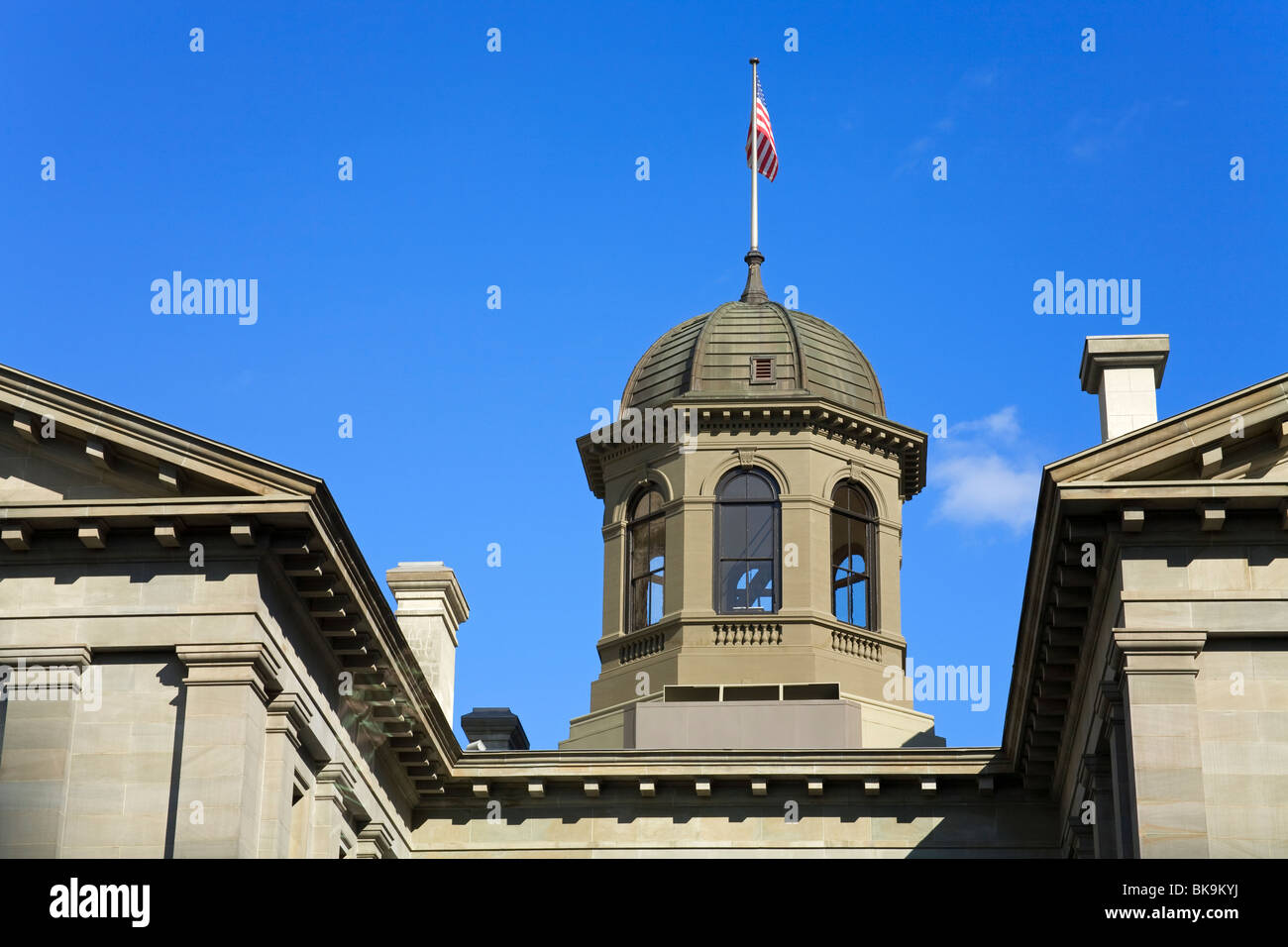 Low angle view of a courthouse, Pioneer Courthouse, Portland, Oregon ...