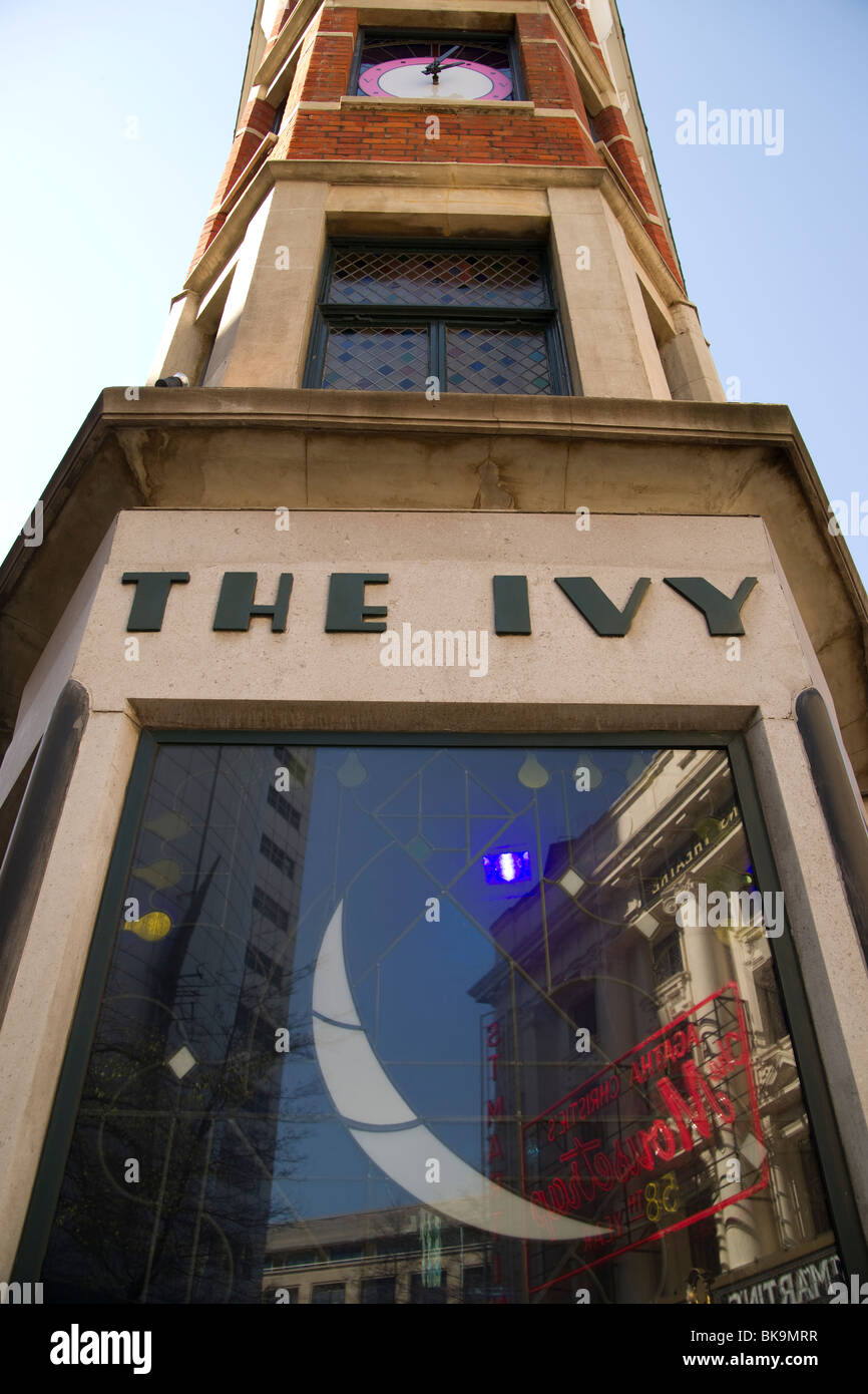 Ivy restaurant hi-res stock photography and images - Alamy