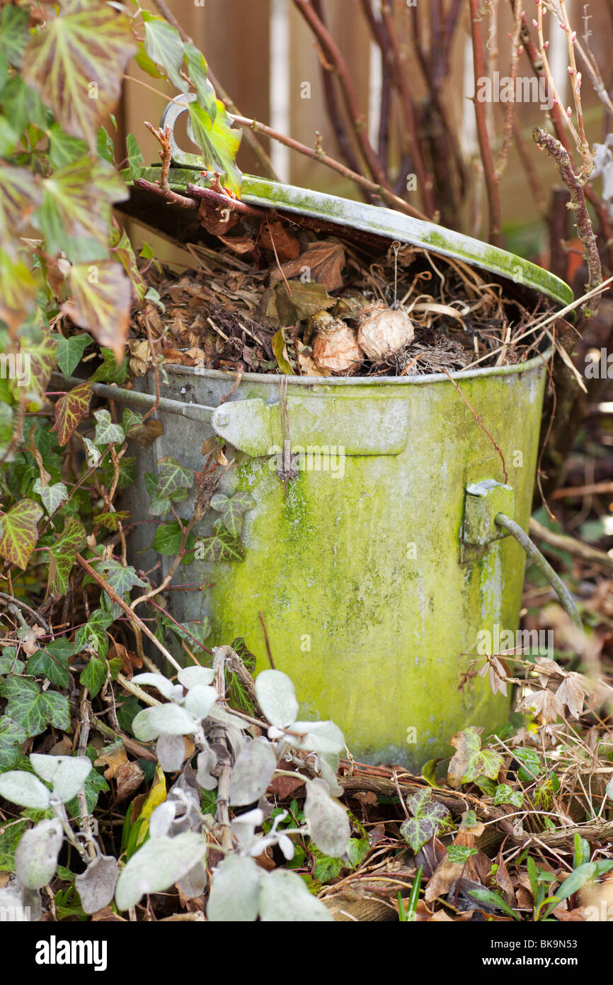 Compost mulch hi-res stock photography and images - Alamy
