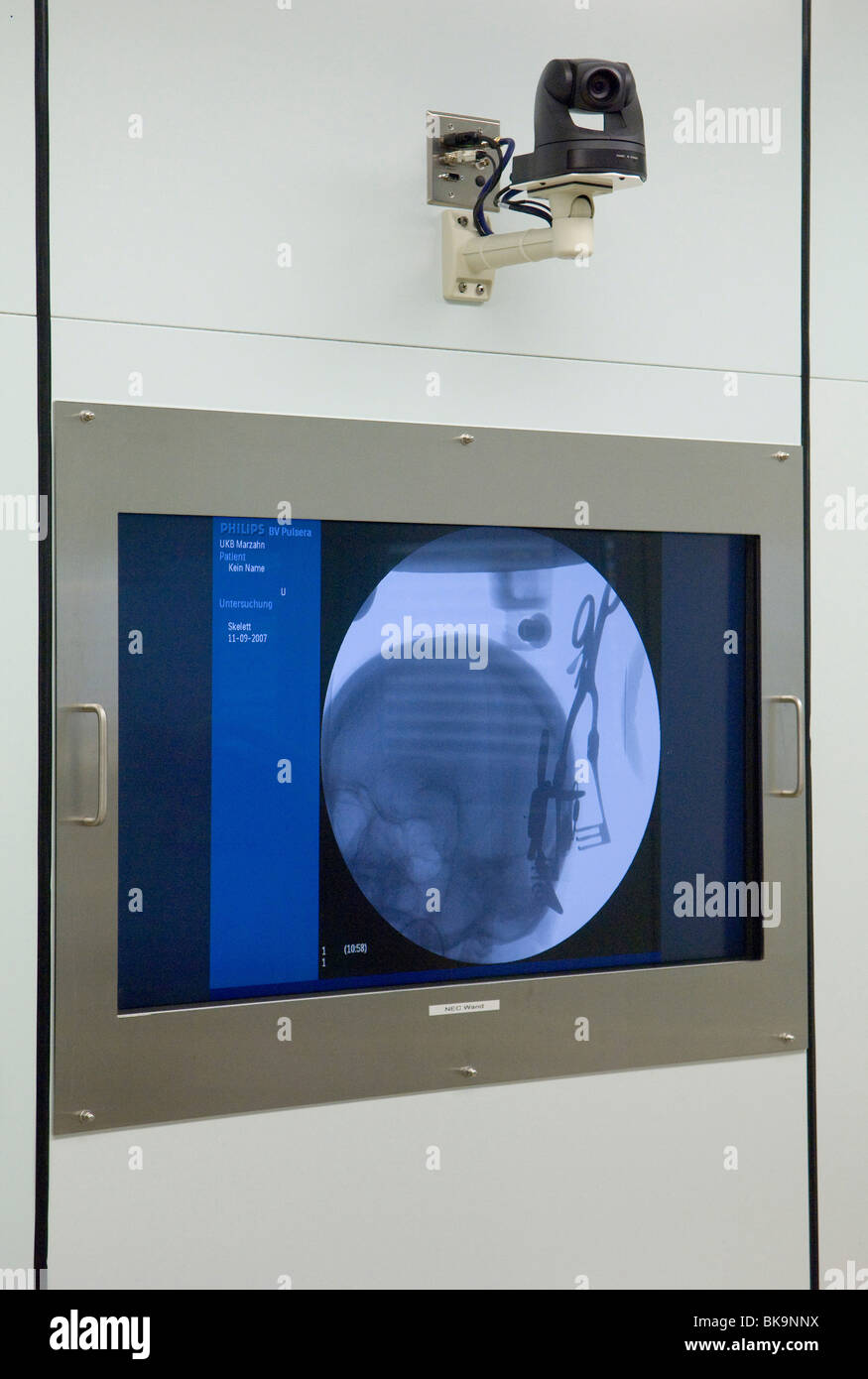 X ray examination berlin hi-res stock photography and images - Alamy