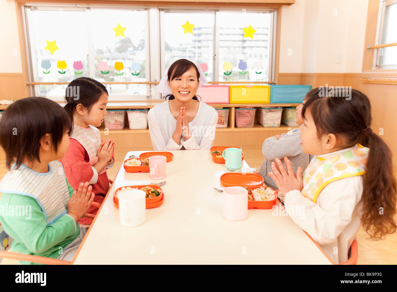 Children Having School Lunch Stock Photo - Alamy