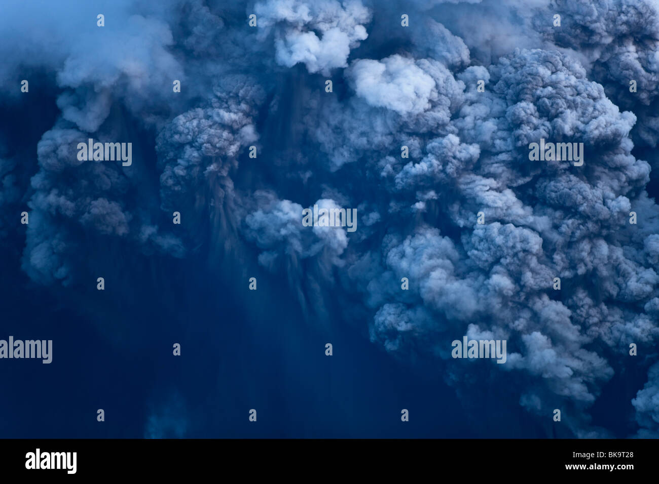 Volcanic eruptions miasma hi-res stock photography and images - Alamy