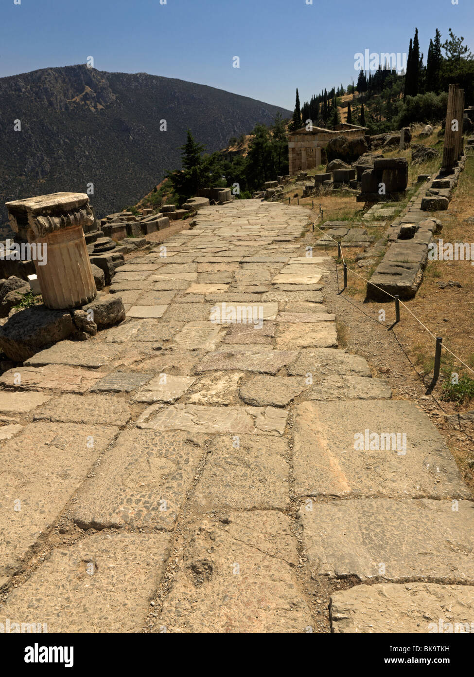 Delphi sacred way hi-res stock photography and images - Alamy