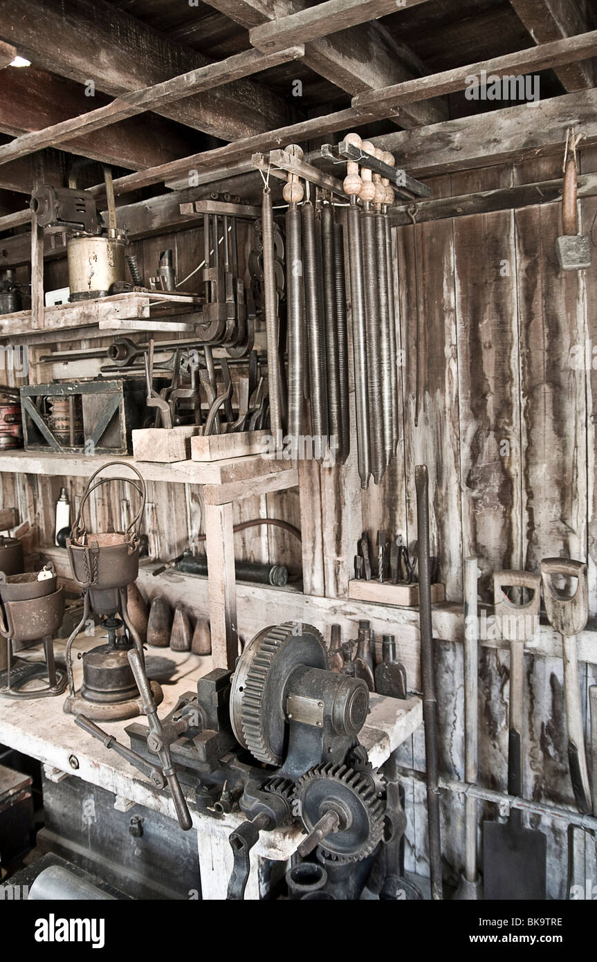 Tool shed with tools hi-res stock photography and images - Alamy