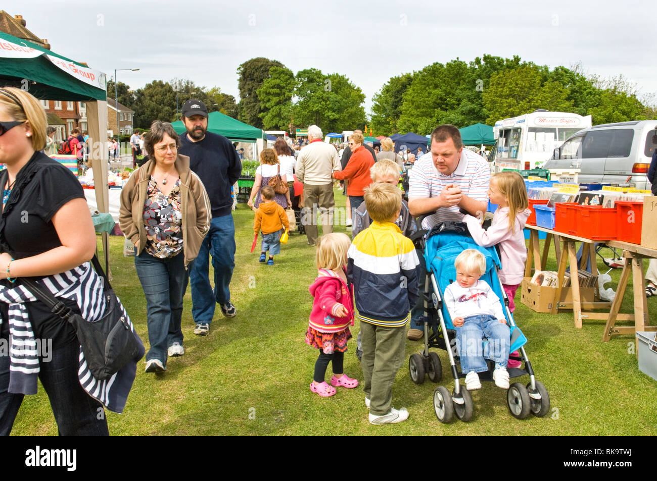 Various people at a fete hi-res stock photography and images - Alamy