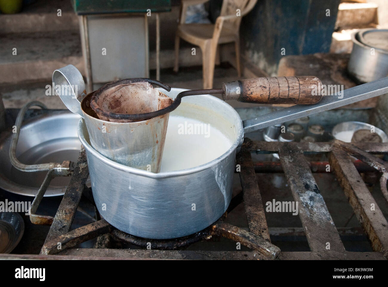 India making Chai Stock Photo - Alamy