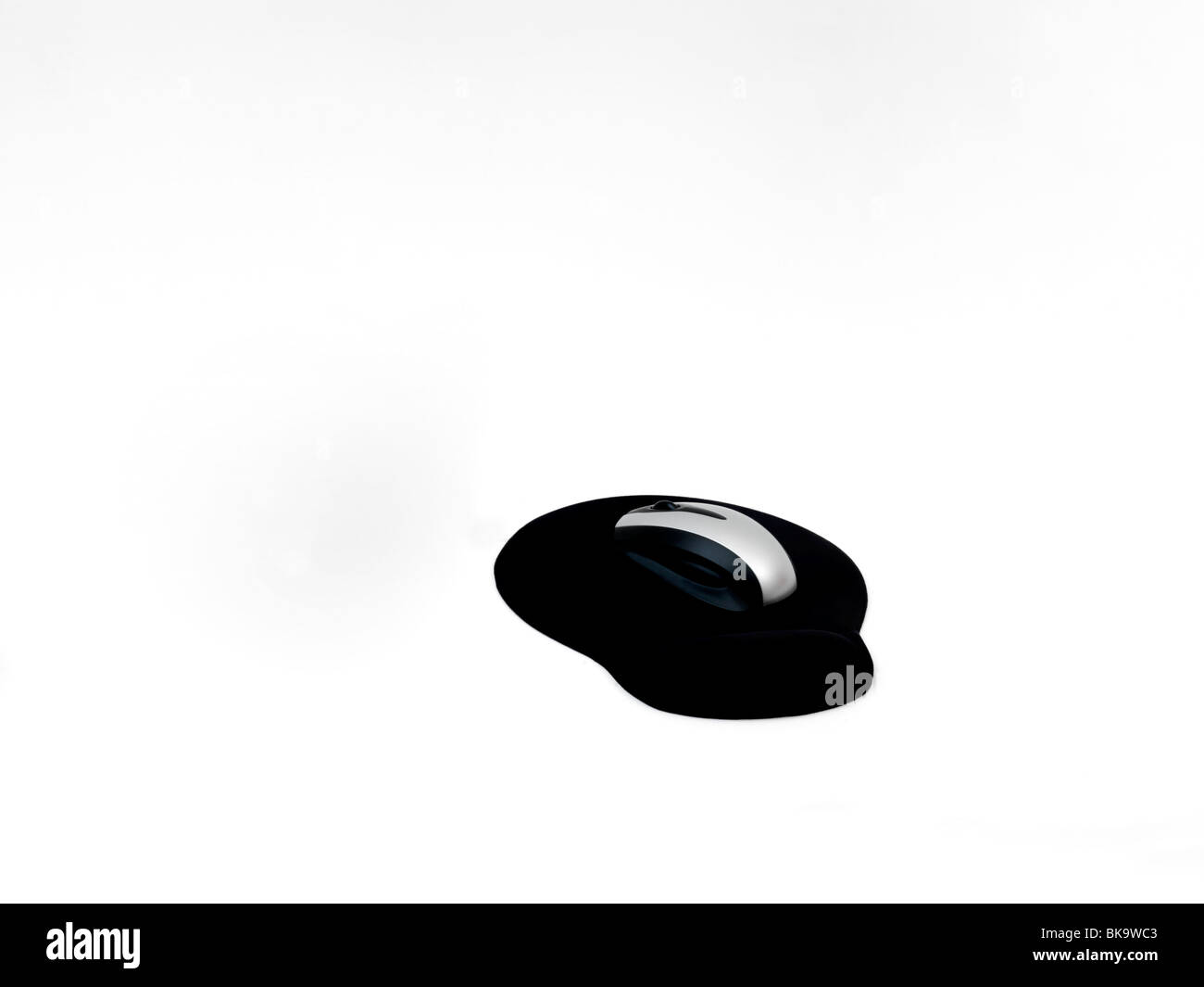 Optical Mouse On Mouse Mat Stock Photo - Alamy