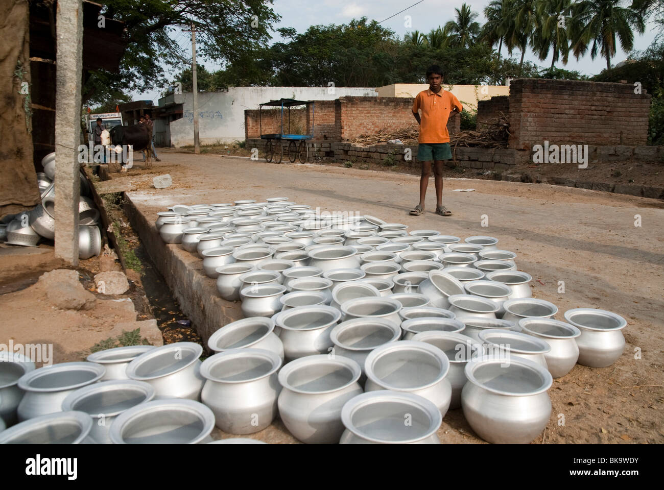 India, Aluminium pots Stock Photo - Alamy