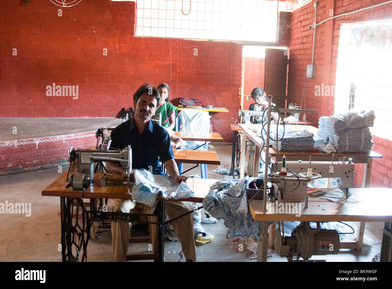 Sewing factory india hi-res stock photography and images - Alamy