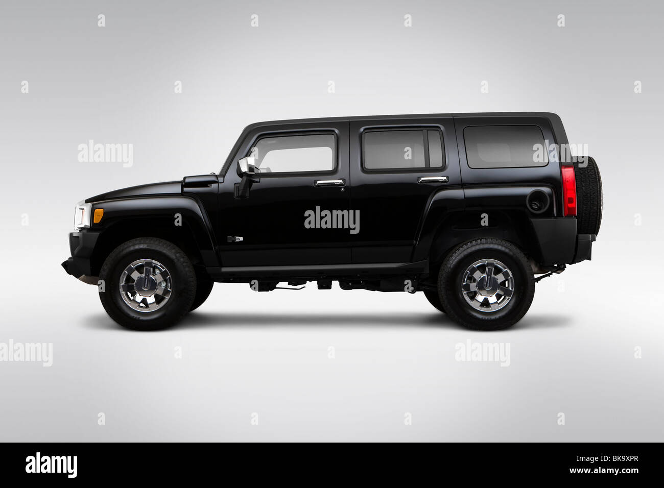 Hummer H3 SUV Stock Photo - Alamy
