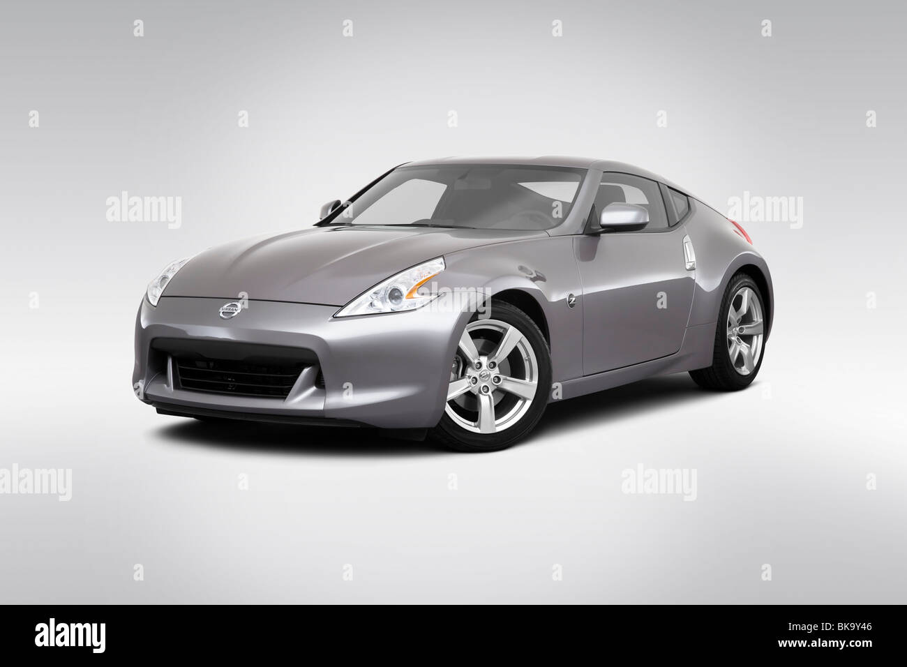 Nissan 370Z coupe Stock Photo - Alamy