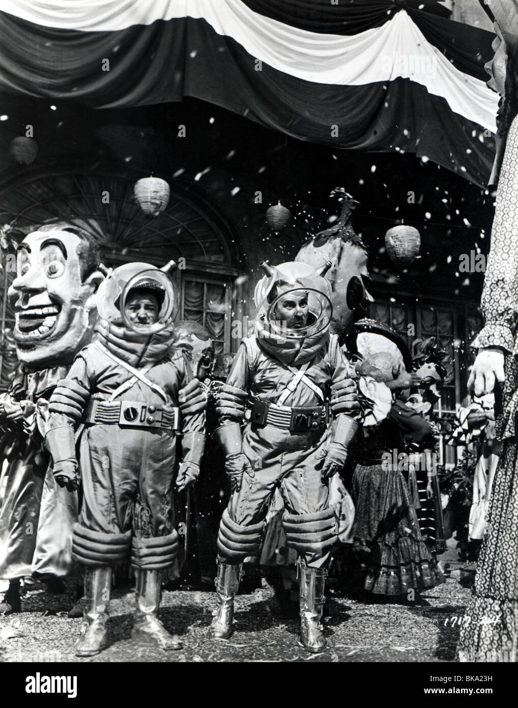 ABBOTT AND COSTELLO GO TO MARS (1953) LOU COSTELLO, BUD ABBOTT ACGM ...