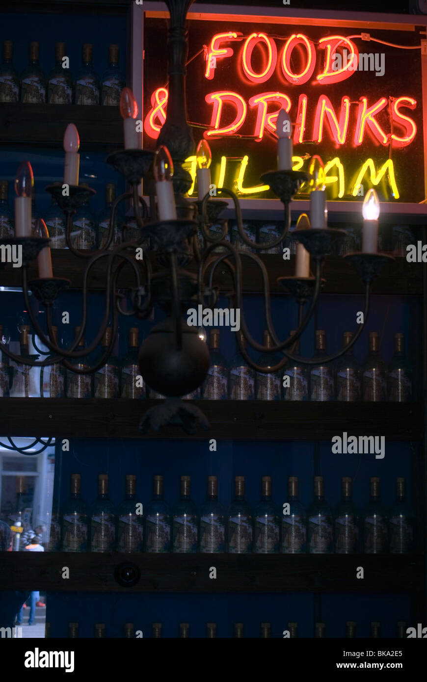 Food & Drinks neon sign in a pub in Edinburgh, Scotland Stock Photo - Alamy