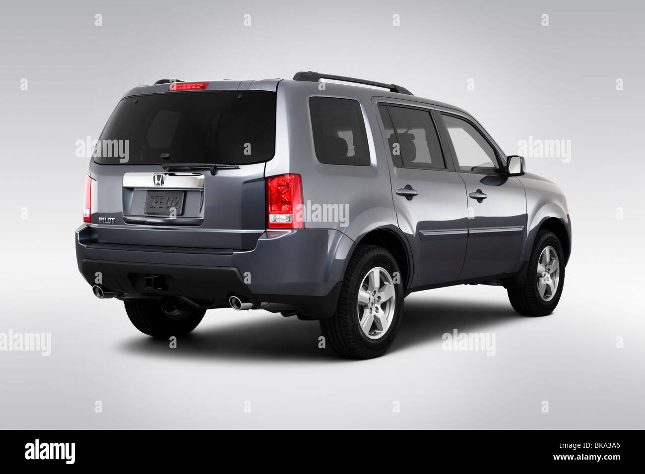 Honda Pilot EX SUV Stock Photo - Alamy