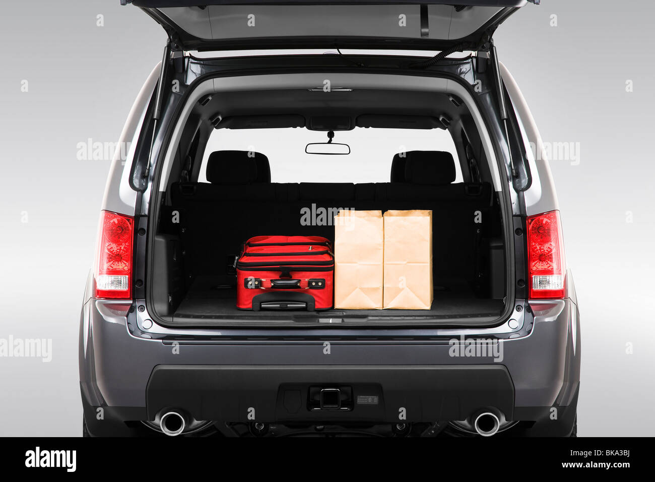 Suv Car Door Open Stock Photos & Suv Car Door Open Stock Images - Alamy