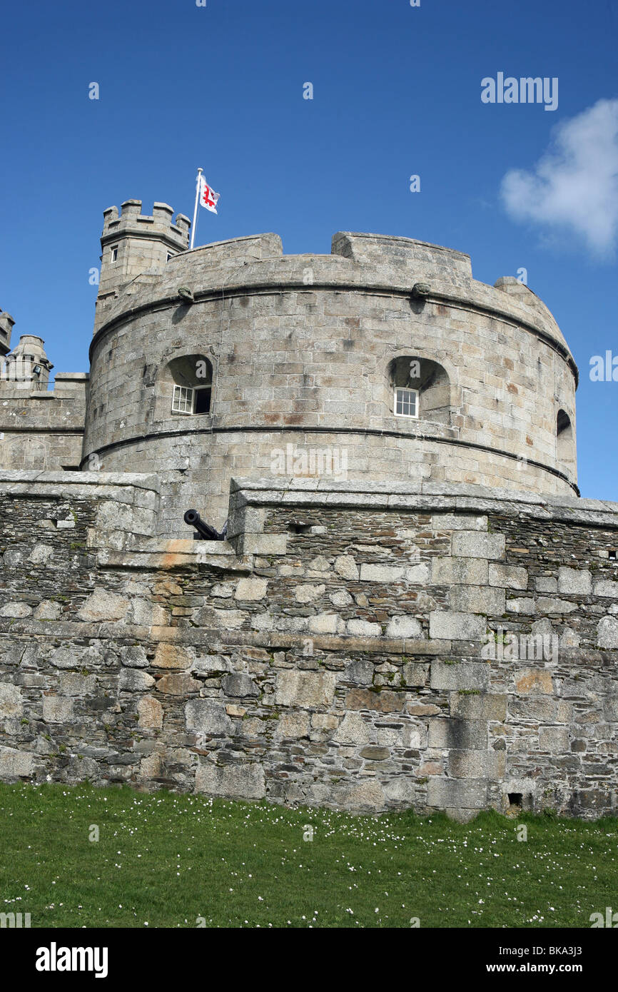 Pendennis castle cornwall historic hi-res stock photography and images ...