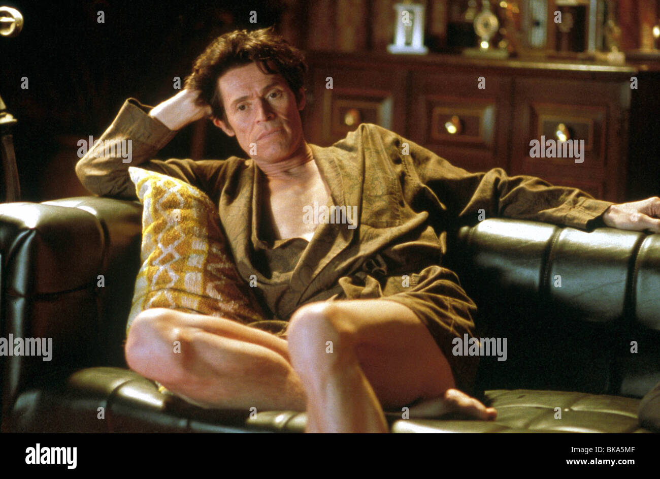 AUTO FOCUS -2002 WILLEM DAFOE Stock Photo - Alamy