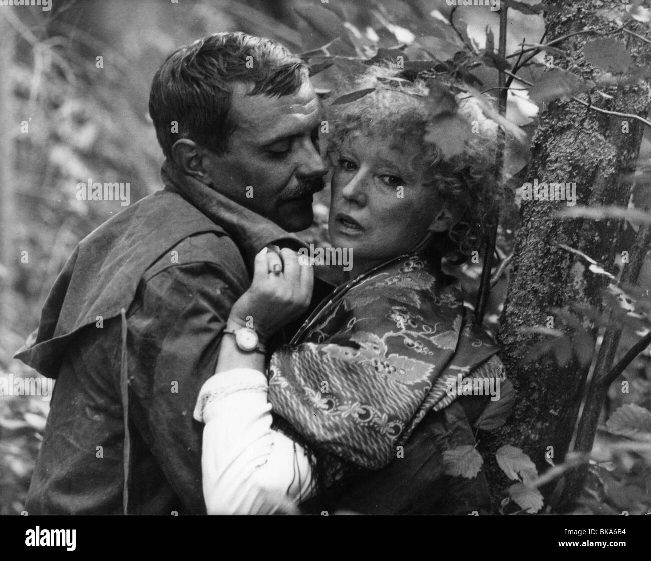 Lyudmila Gurchenko Dancing Chechetka