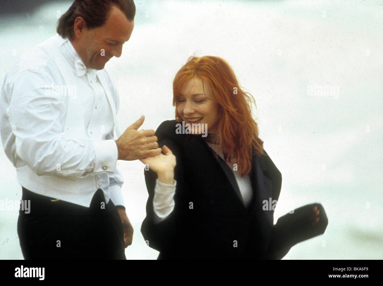 Bruce willis cate blanchett bandits hi-res stock photography and images ...