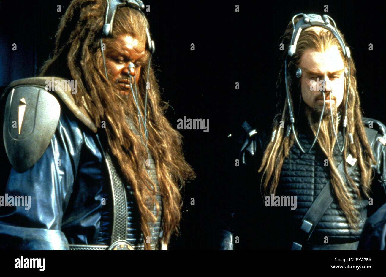 BATTLEFIELD EARTH (2000) FOREST WHITAKER, JOHN TRAVOLTA BATE 021 Stock Photo - Alamy