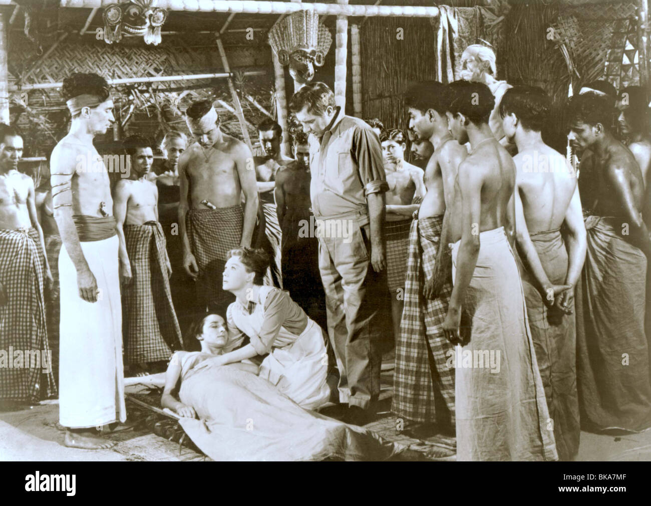 THE BEACHCOMBER (1954) GLYNIS JOHNS, ROBERT NEWTON BCMR 002P Stock ...