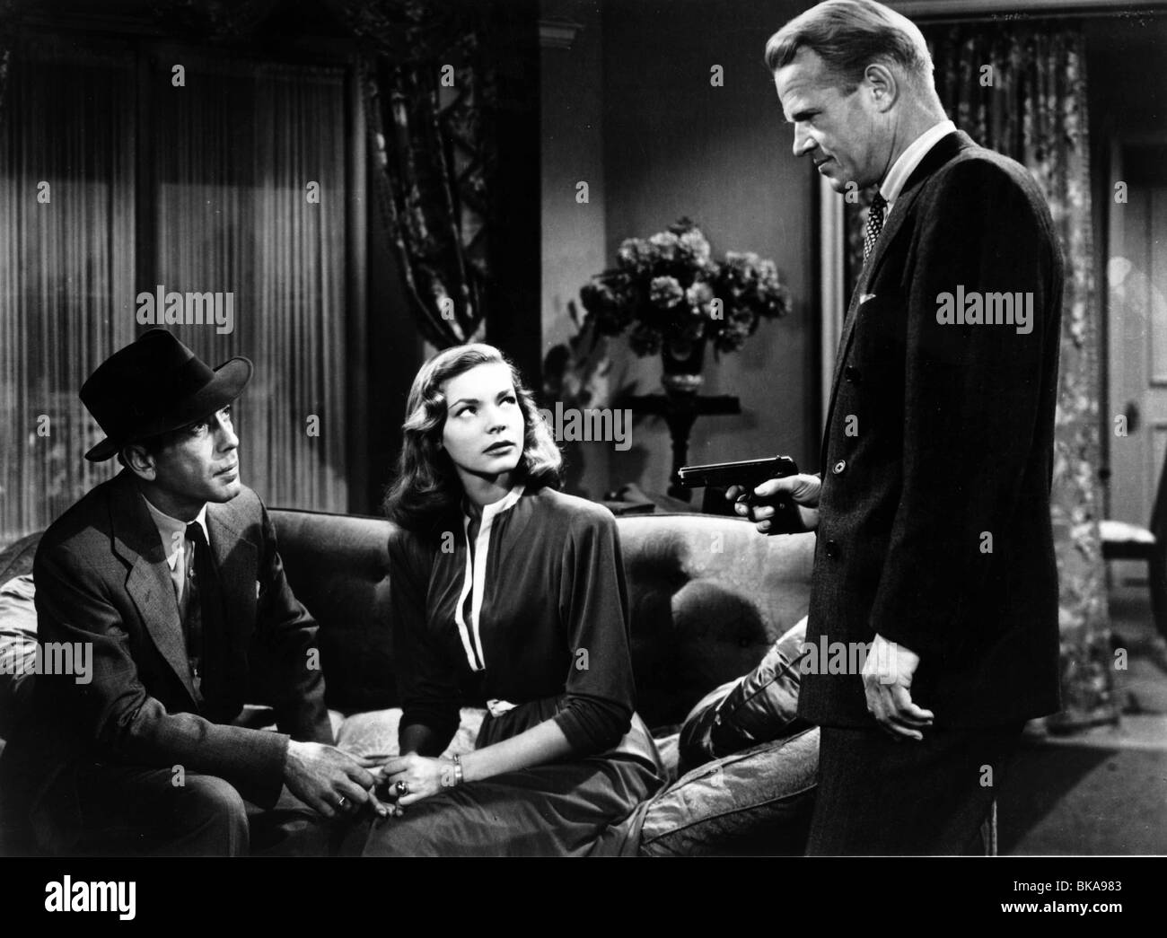 The big sleep bogart bacall hi-res stock photography and images - Alamy