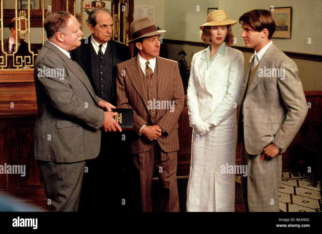 BILLY BATHGATE (1991) BARTON HEYMAN, STEVEN HILL, DUSTIN HOFFMAN ...