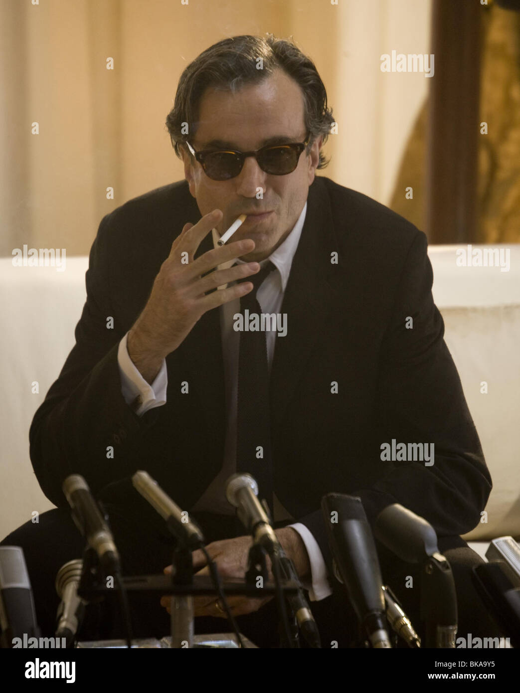 Rob marshall based upon fellinis film 8 1 2 hi-res stock photography ...