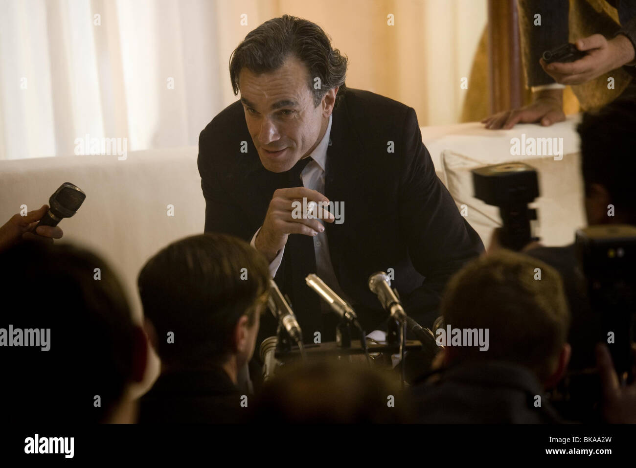 Nine Year : 2009 USA Director : Rob Marshall Daniel Day-Lewis, Based ...