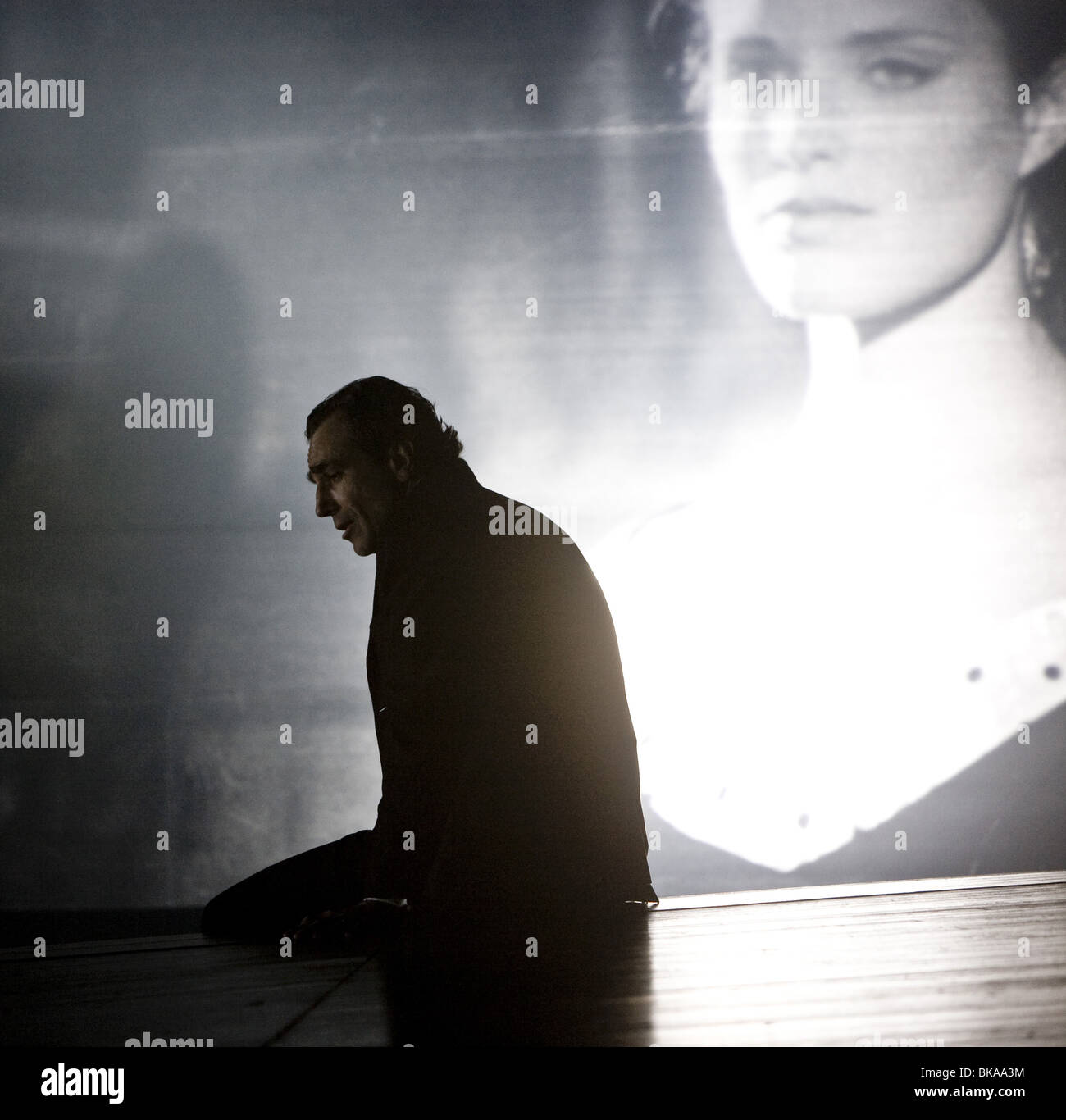 Daniel day lewis nine 2009 hi-res stock photography and images - Alamy