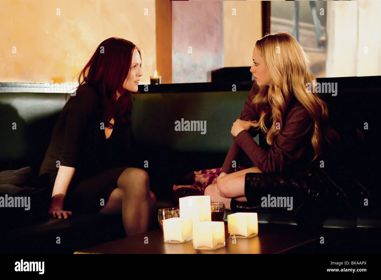 Amanda seyfried julianne moore chloe hi-res stock photography and images - Alamy