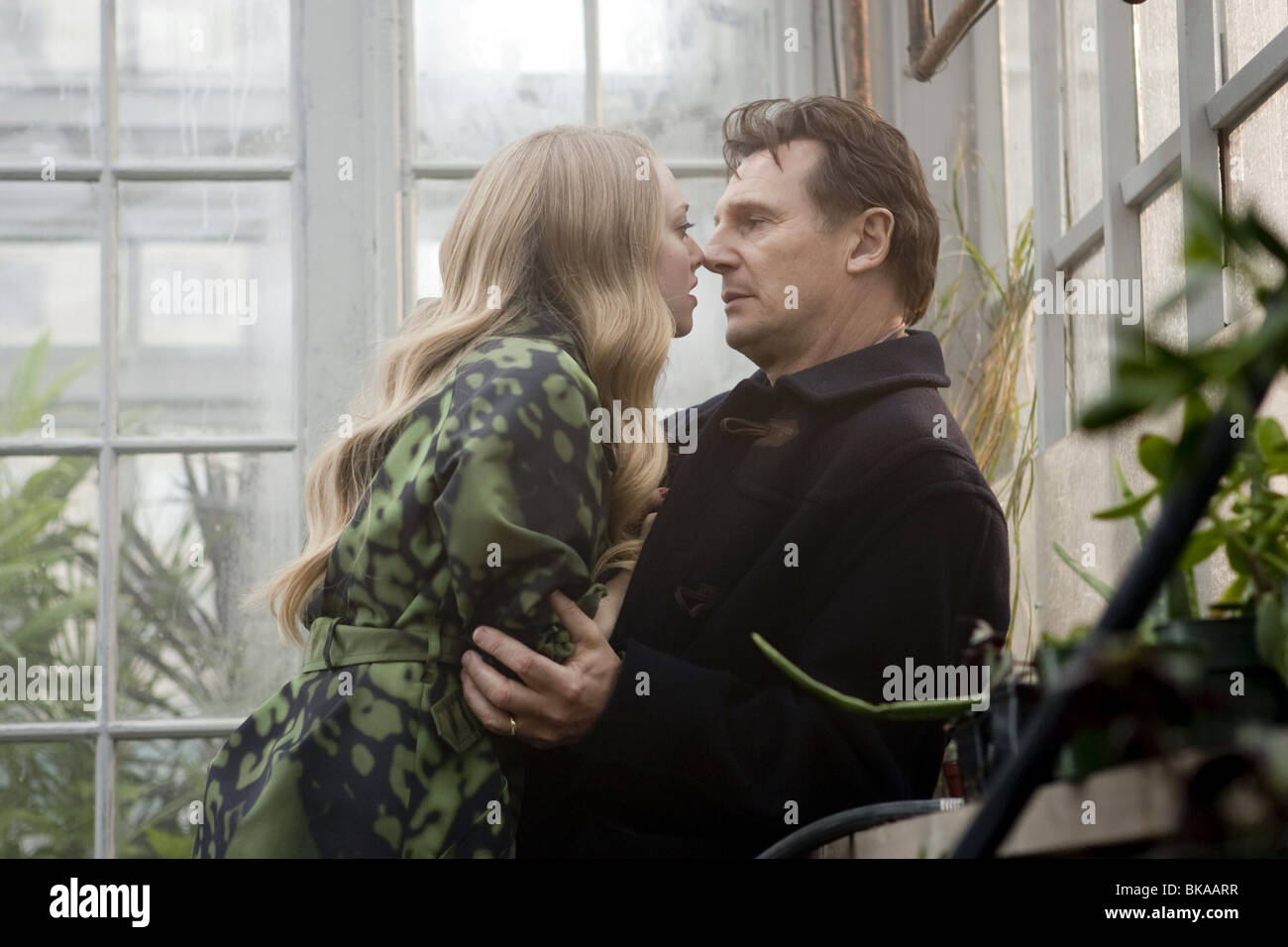 Liam neeson and woman hi-res stock photography and images - Alamy