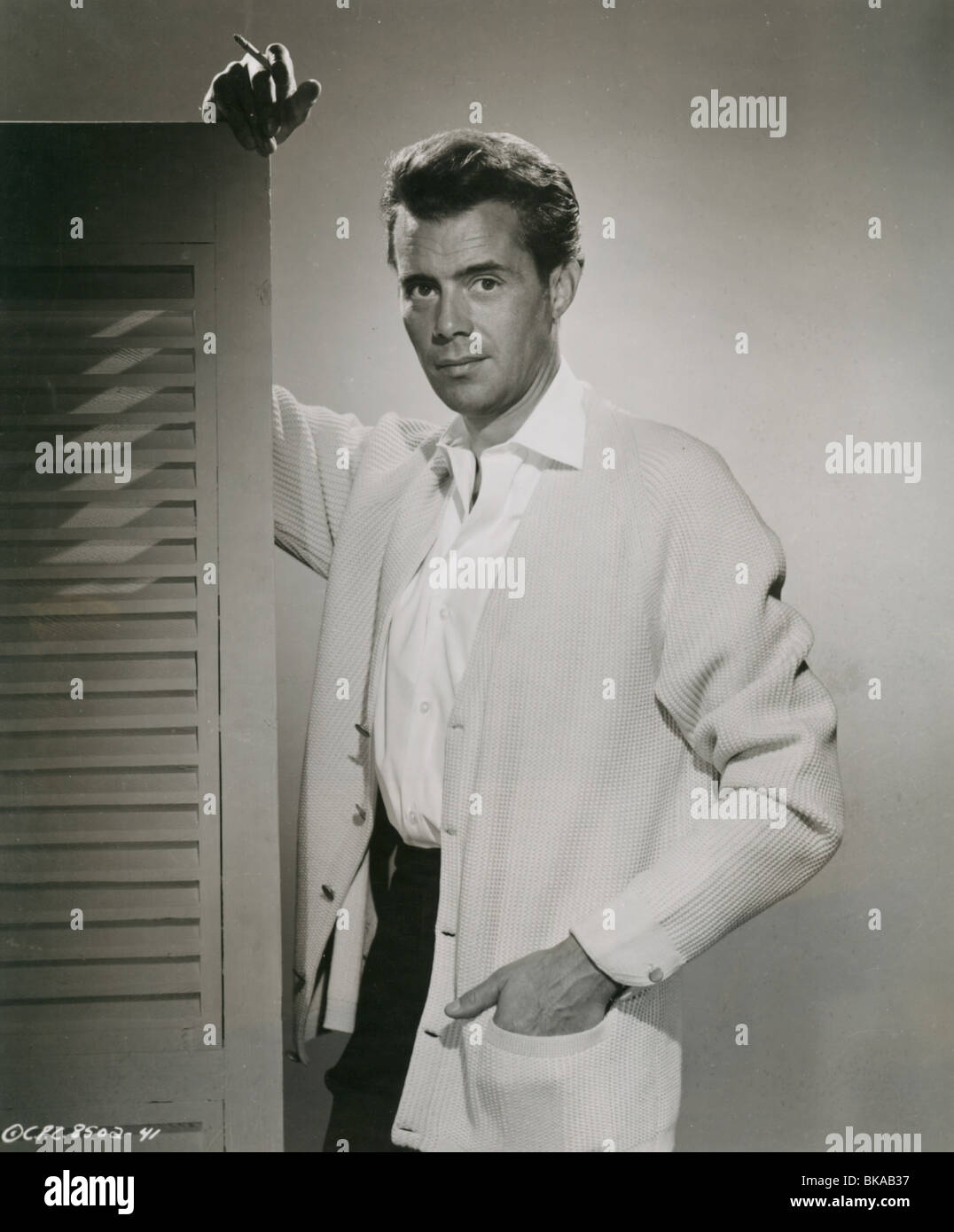 DIRK BOGARDE PORTRAIT Stock Photo - Alamy