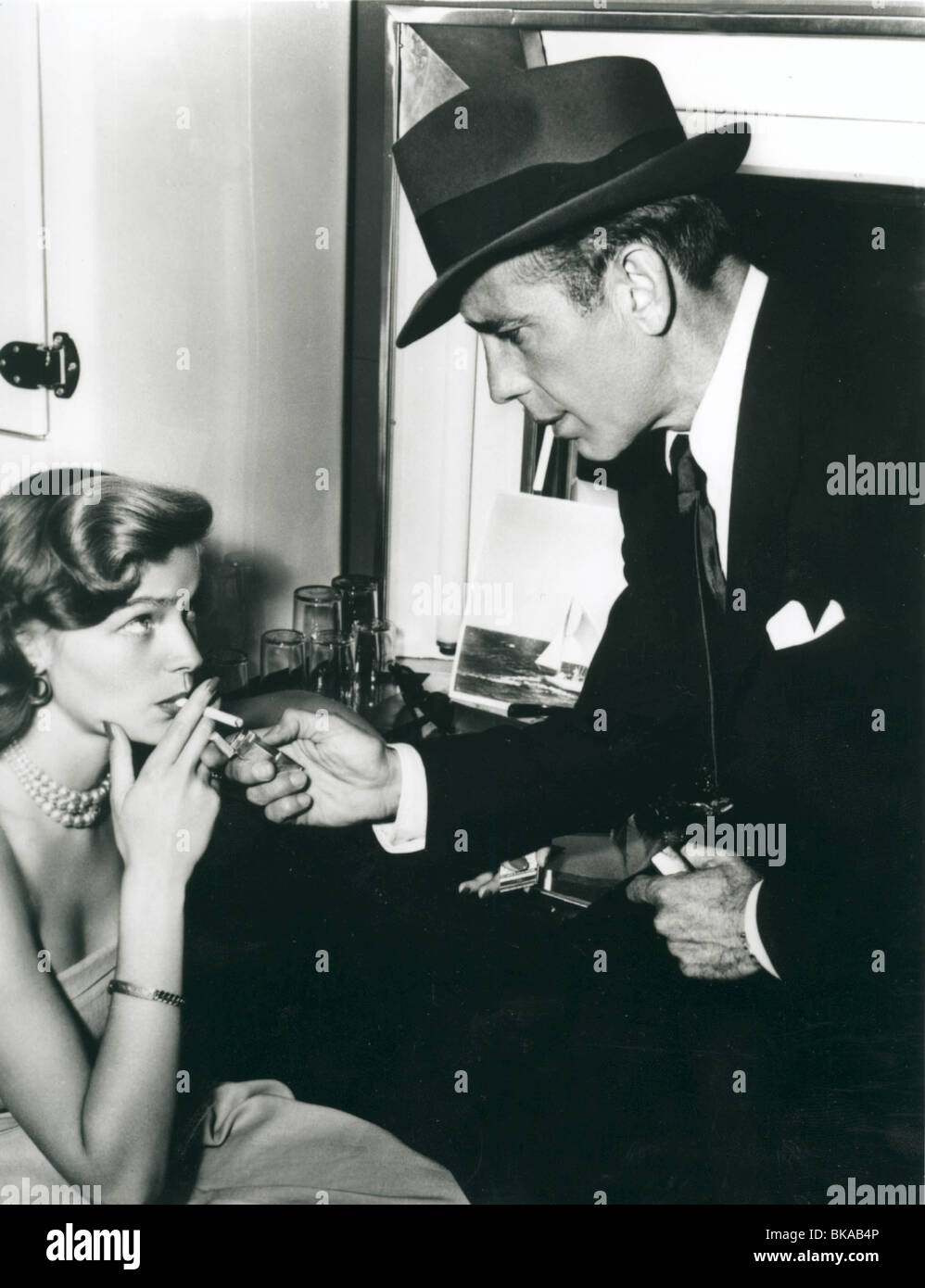 HUMPHREY BOGART PORTRAIT WITH LAUREN BACALL HBG 018P Stock Photo - Alamy